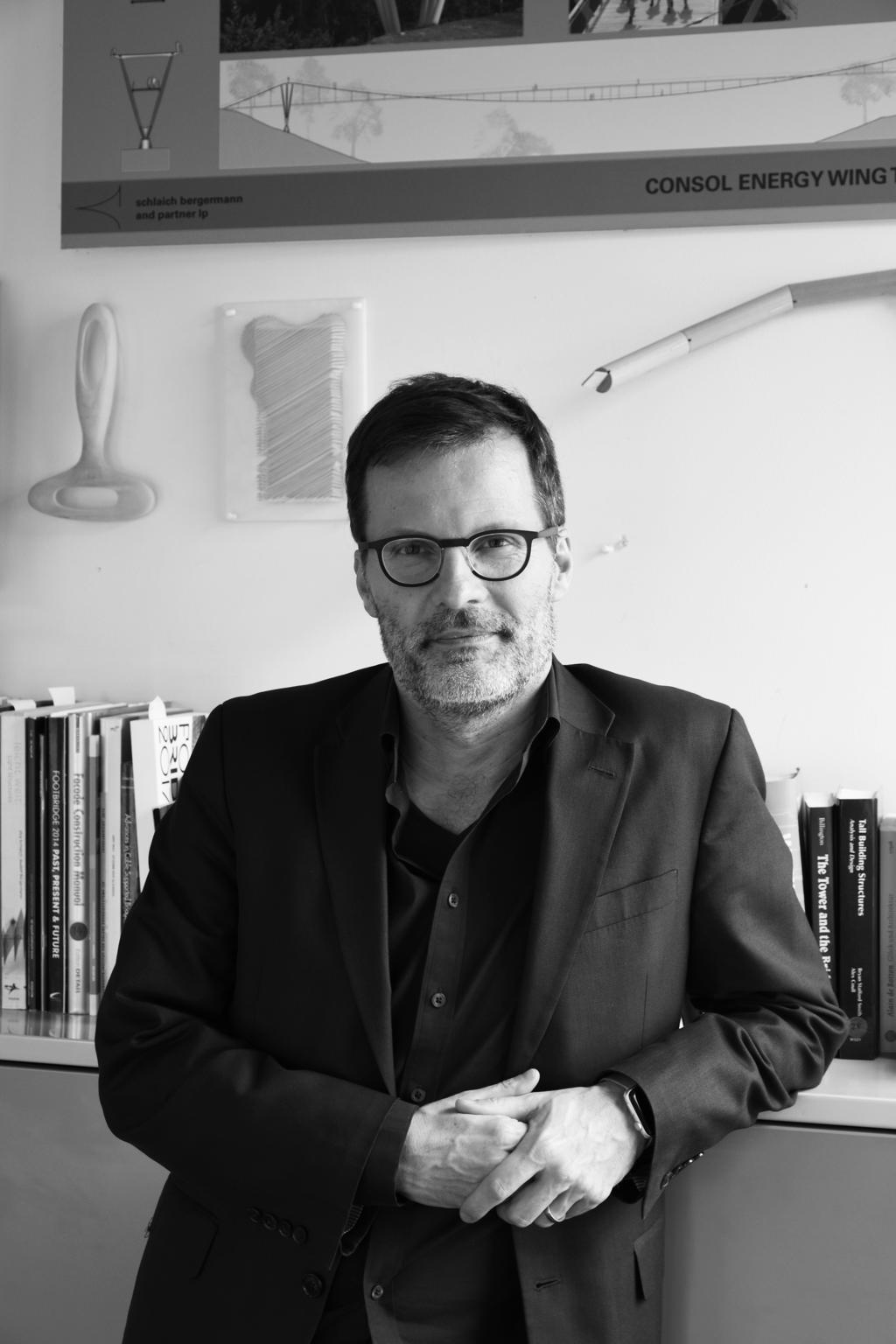 Le chef de file mondial des toits légers derrière le nouveau toit du ...